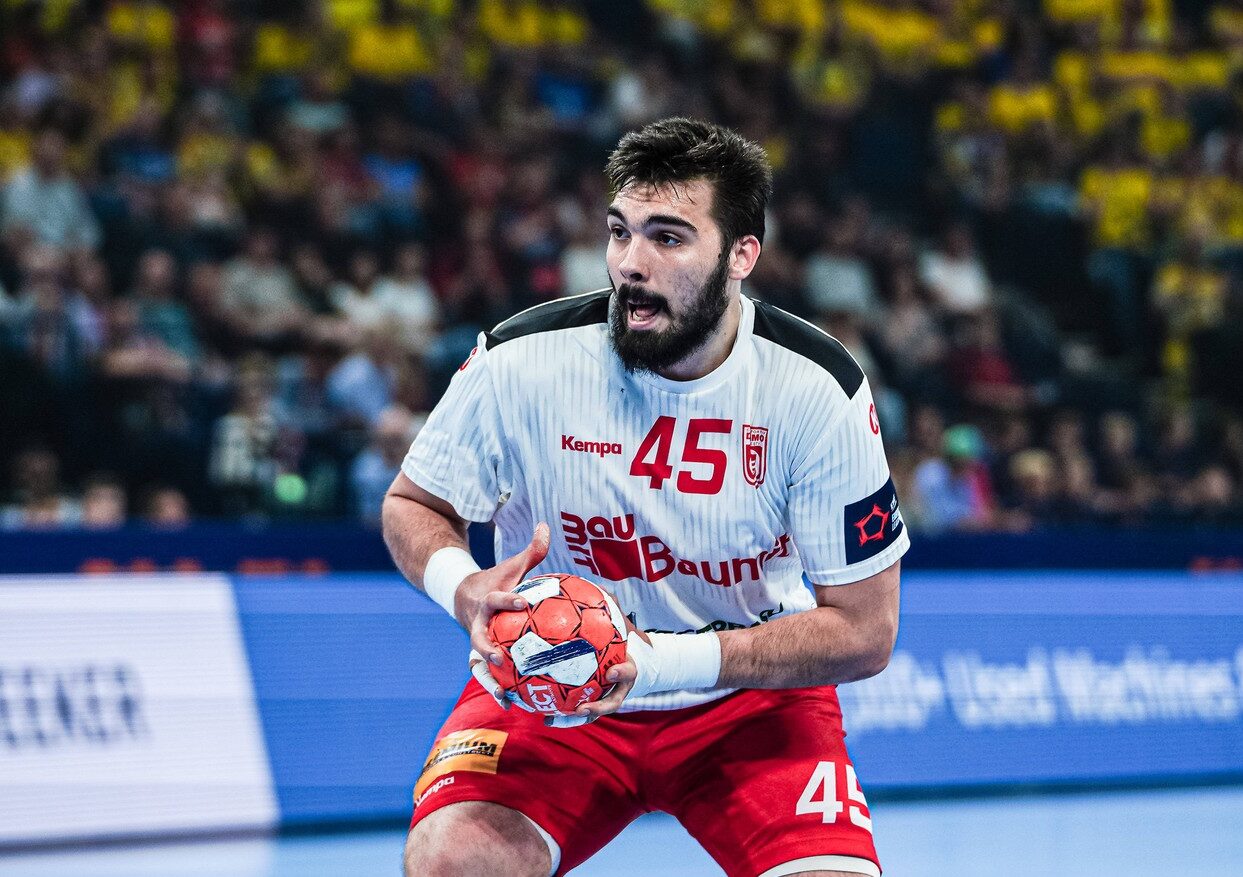 Dinamo a zdrobit-o pe Minaur Baia Mare în Supercupa României!