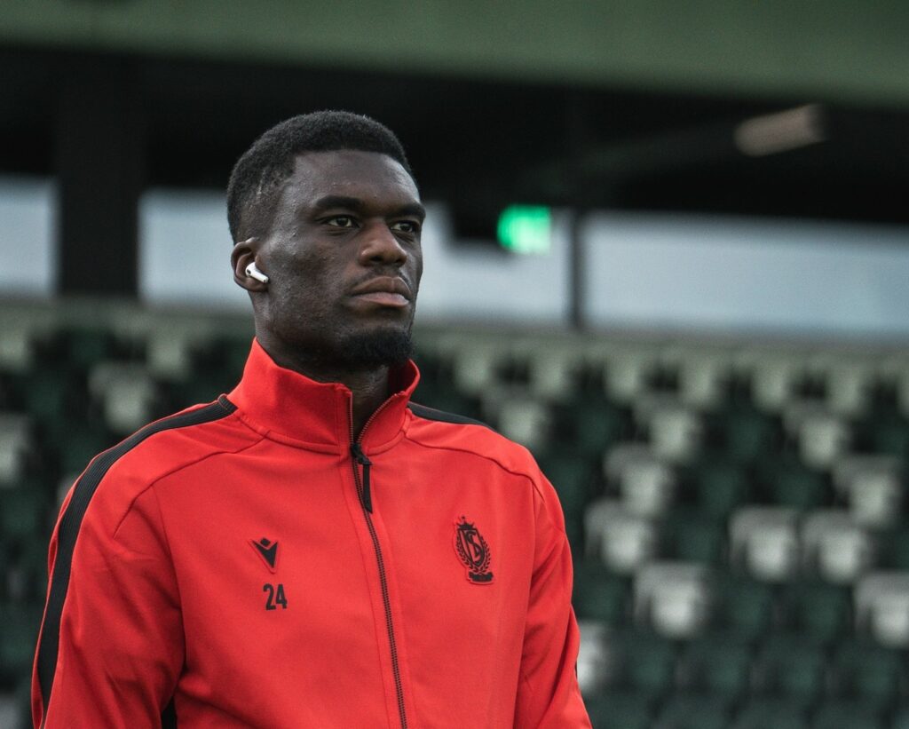 Josue Homawoo, pe cai mari la Standard Liege